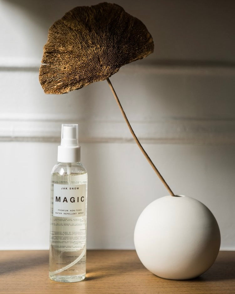 Grace O'Neill on Using Jak Snow Magic Spray | Coclico